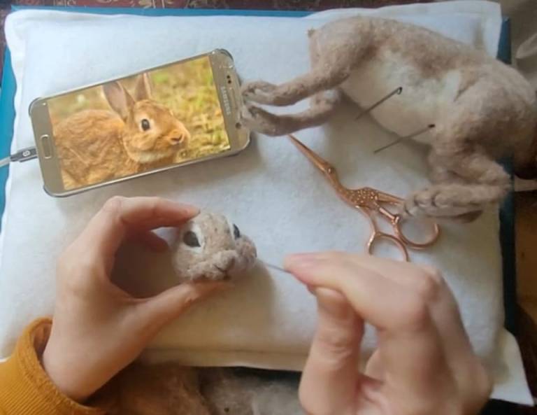 How to make a REALISTIC NEEDLE FELTED BUNNY | Fit to be loved